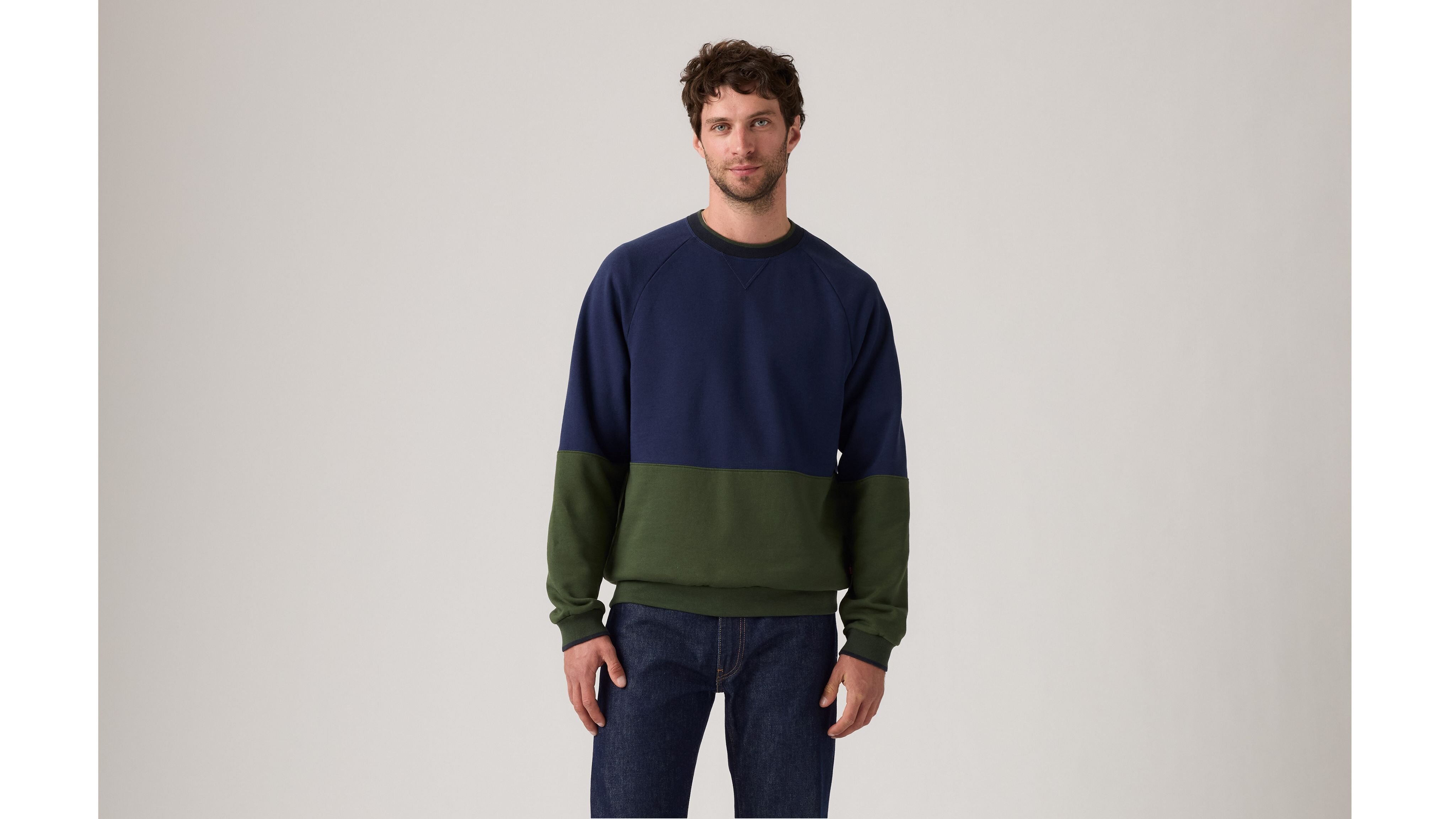 Red Tab Sweatshirt 126519 | Levi's TR